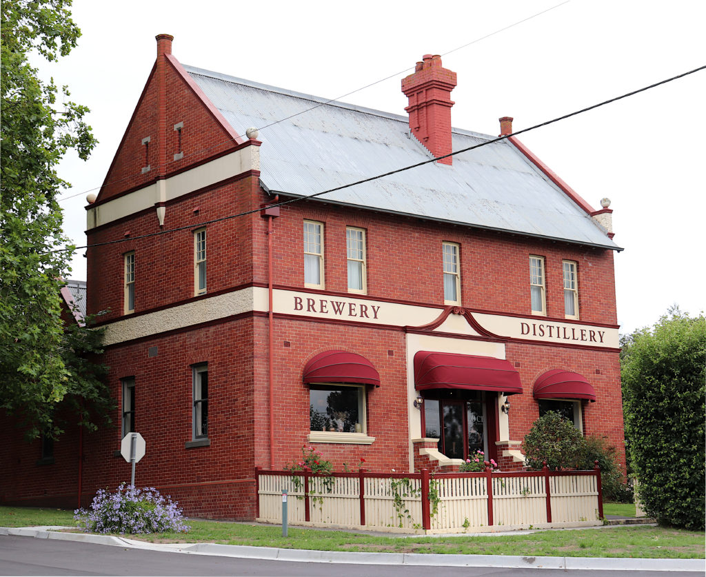 Loch Brewery & Distillery Profile | Oz Whisky Review